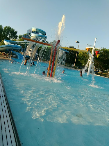 Albert Lea Aquatic Center (Open Hours, Admission Price, Address, Photos ...