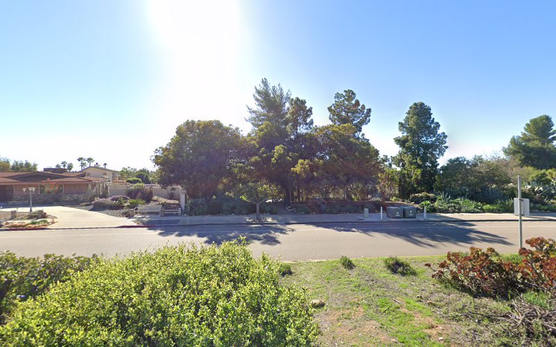 Del Cerro Pool - The Swimming Academy