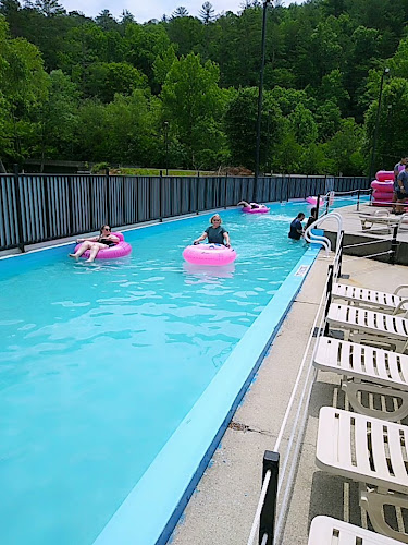 Helen Waterpark - The Swimming Academy